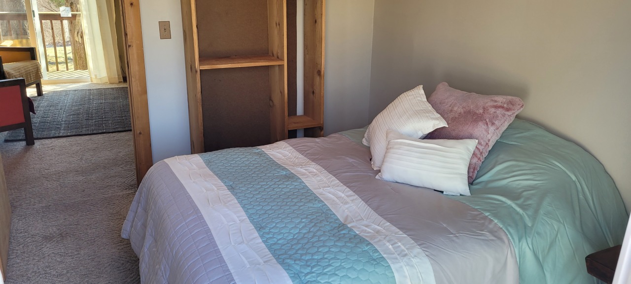 252 Bayview | Lake Geneva Mansions